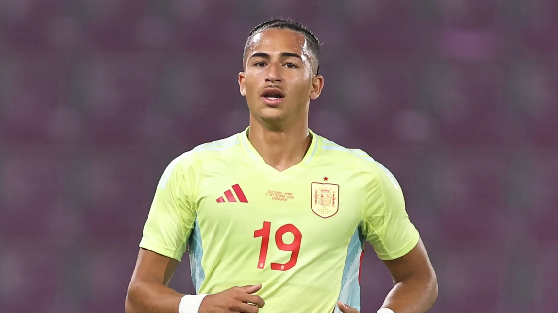 El Mallorca negocia con el Leeds la cesión de Mateo Joseph